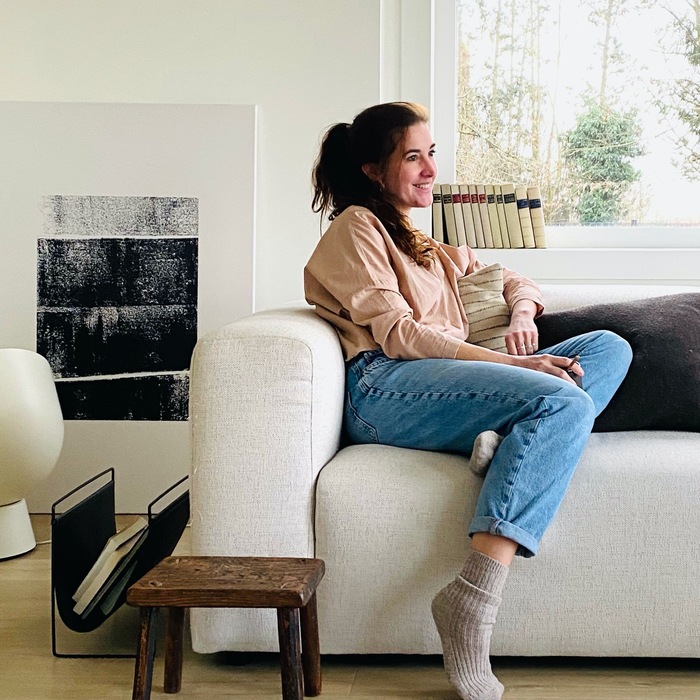 Op zoek naar Tweedehands #001 BIJ EVY THUIS :: Natasia Fanariotis